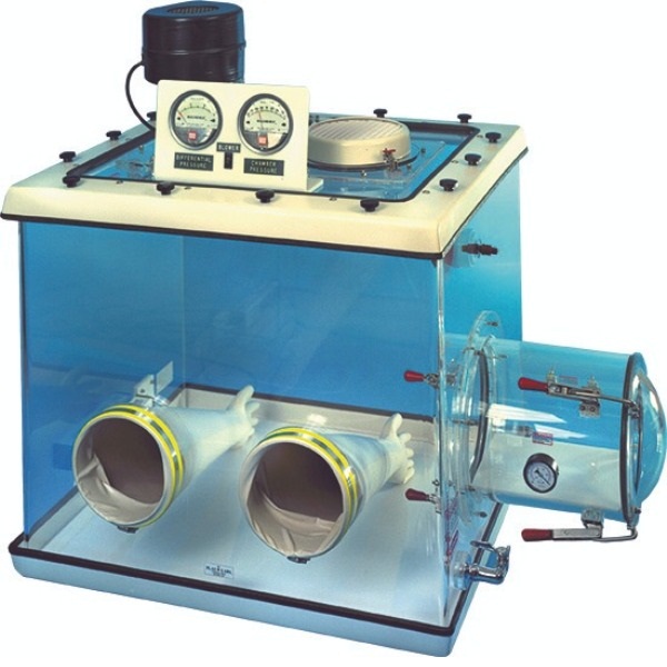 Plas-Labs Single HEPA Filtration 800-HEPA-S Lab Equipment ...